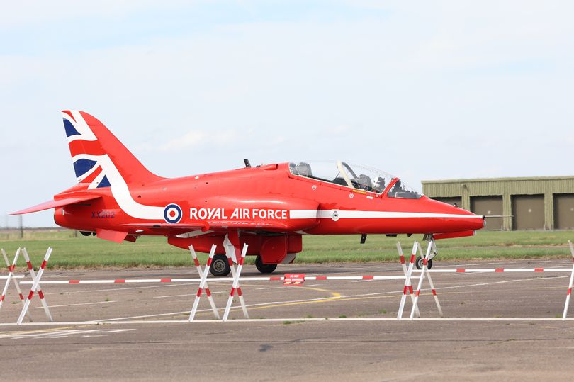 Red Arrows return home to RAF Waddington ahead of display rehearsal ...