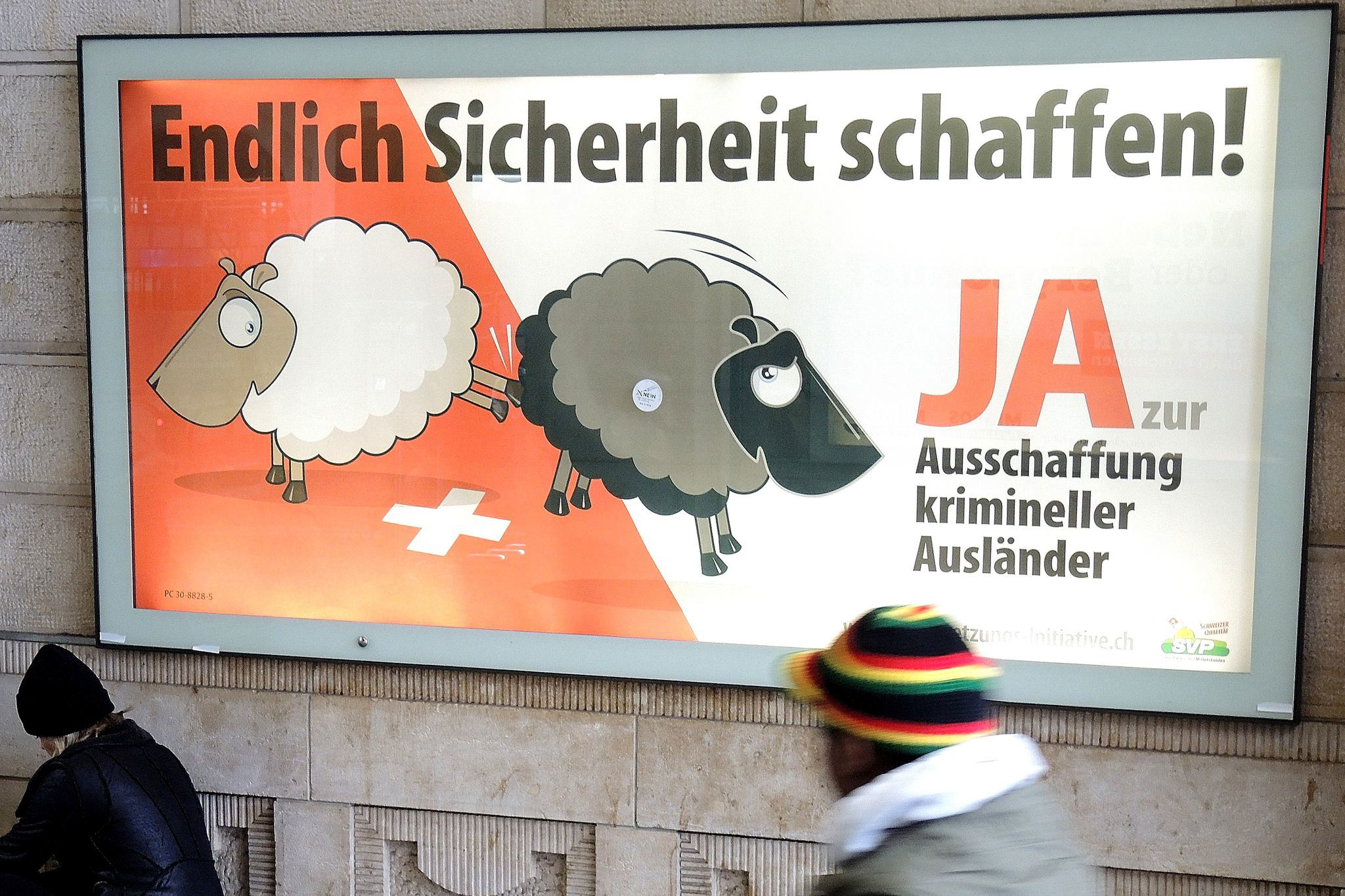 Schweizer junge Rechte fordern Reisewarnung für Deutschland Schweizer junge Rechte fordern Reisewarnung für Deutschland