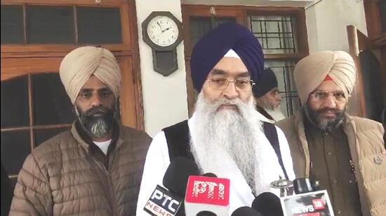 Akal Takht jathedar calls on Dhami, urges him to withdraw resignation ...