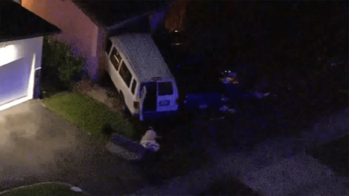 6 people injured after van crashes into home in North Miami