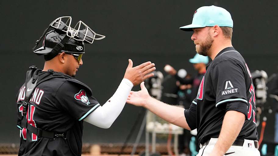 How D-backs' Catcher is Building Relationship With New Ace