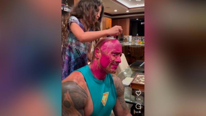 Ketika Dwayne Johnson Diajak Dance Challenge oleh Dua Putrinya