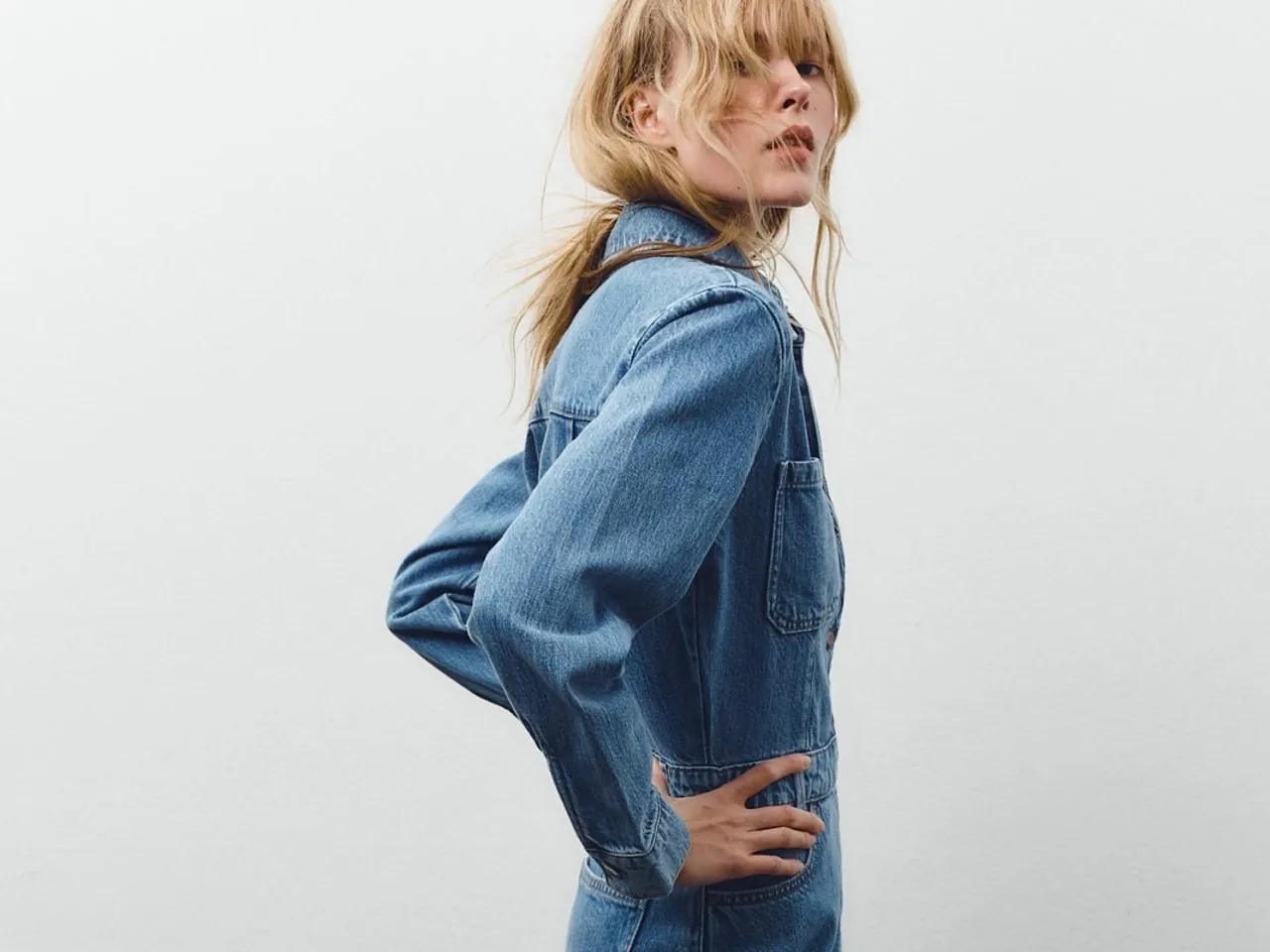 Zara does it again: its total denim look collection (dress, vest and ...