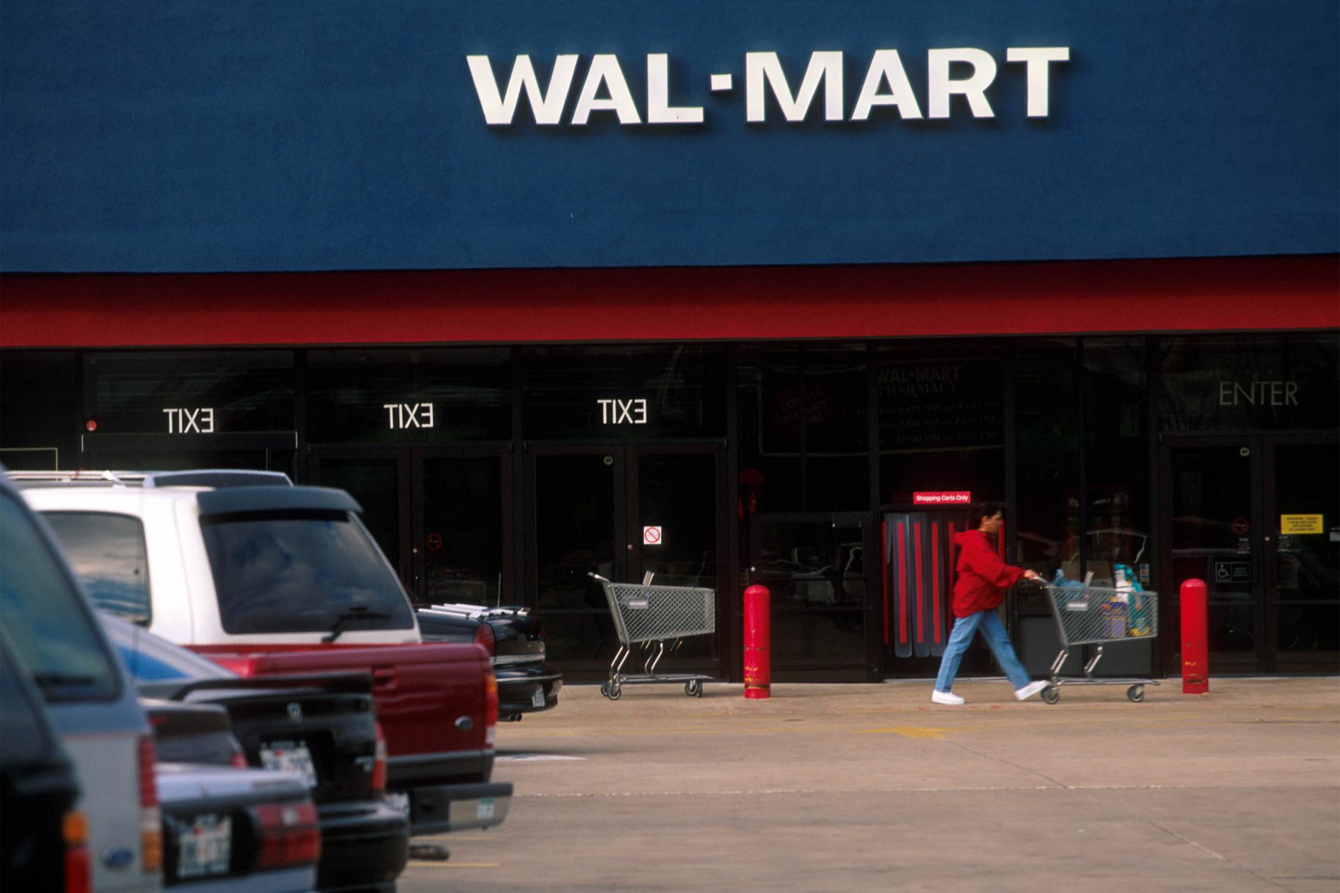 US celebrities call for consumer strike