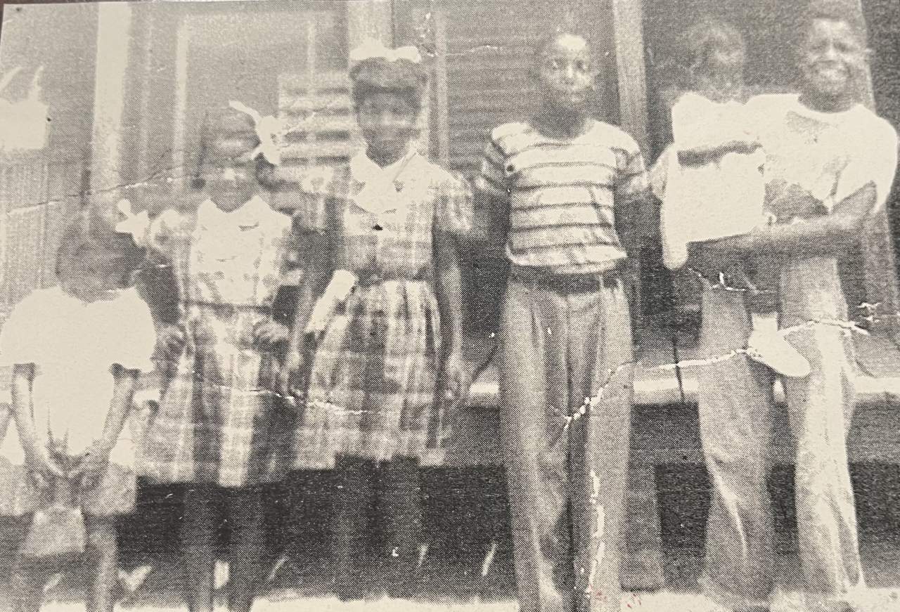 Archie Wade, University of Alabama’s First Black Faculty Member, Dies at 85