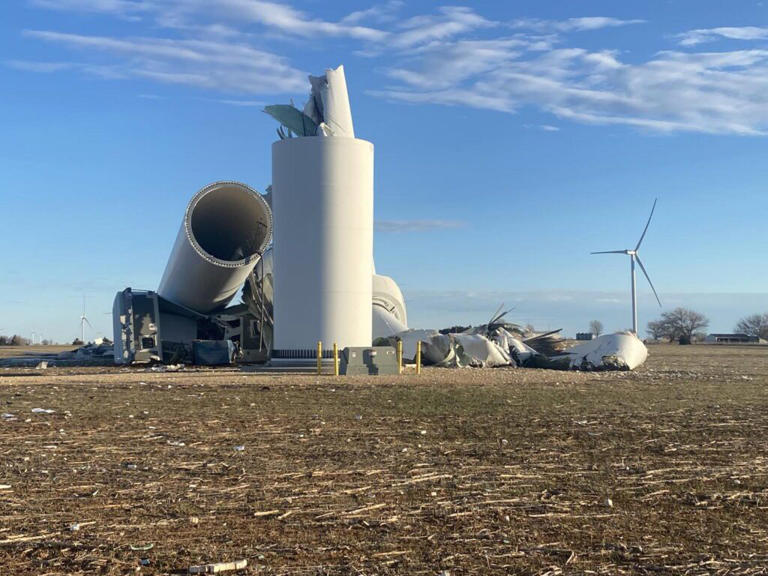 Huge wind turbine mysteriously collapses