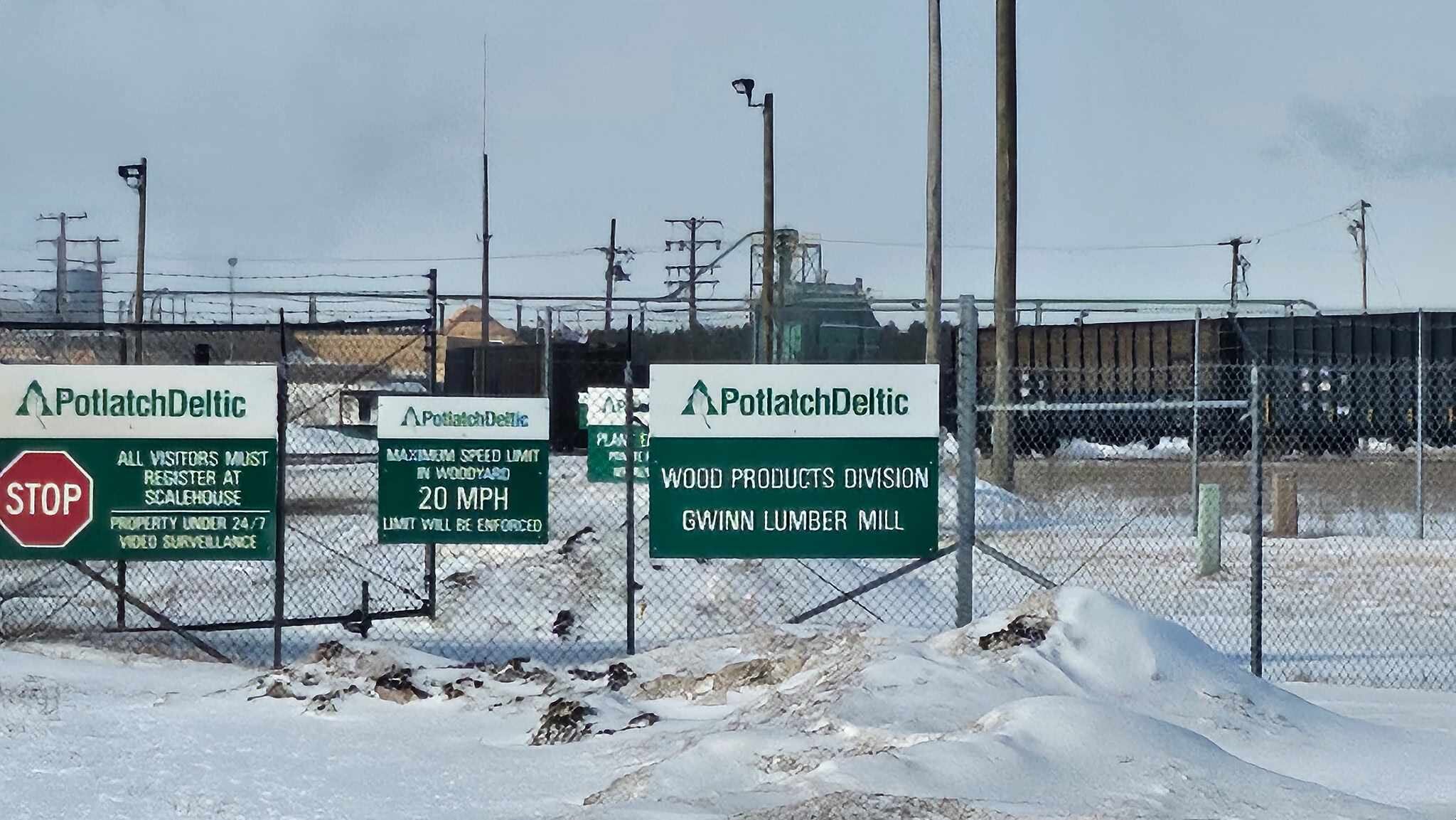 Multiple departments respond to fire at Forsyth Twp lumber mill