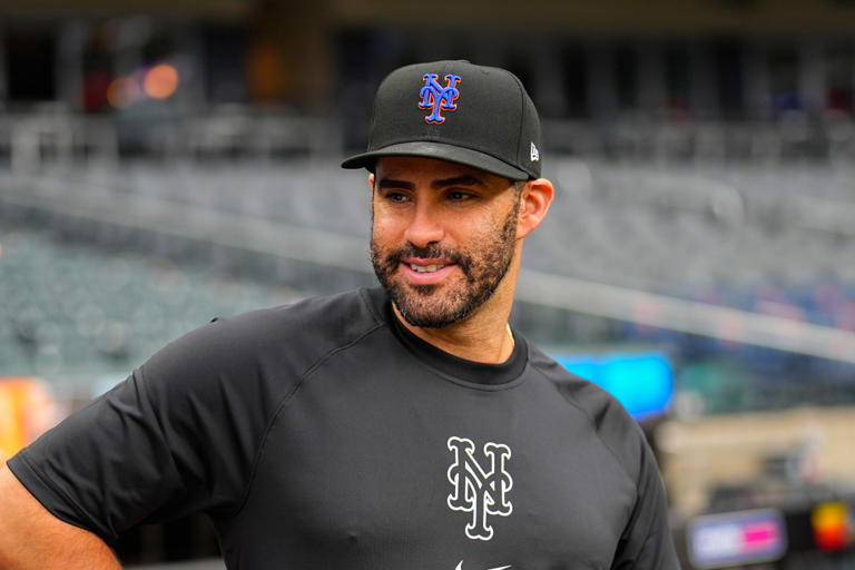 Yankees Pursuing 331-HR Hitter After Giancarlo Stanton News Yankees Pursuing 331-HR Hitter After Giancarlo Stanton News