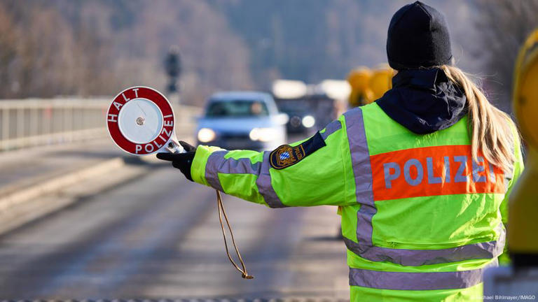 Fact check: No, Friedrich Merz did not promise to close the border ...