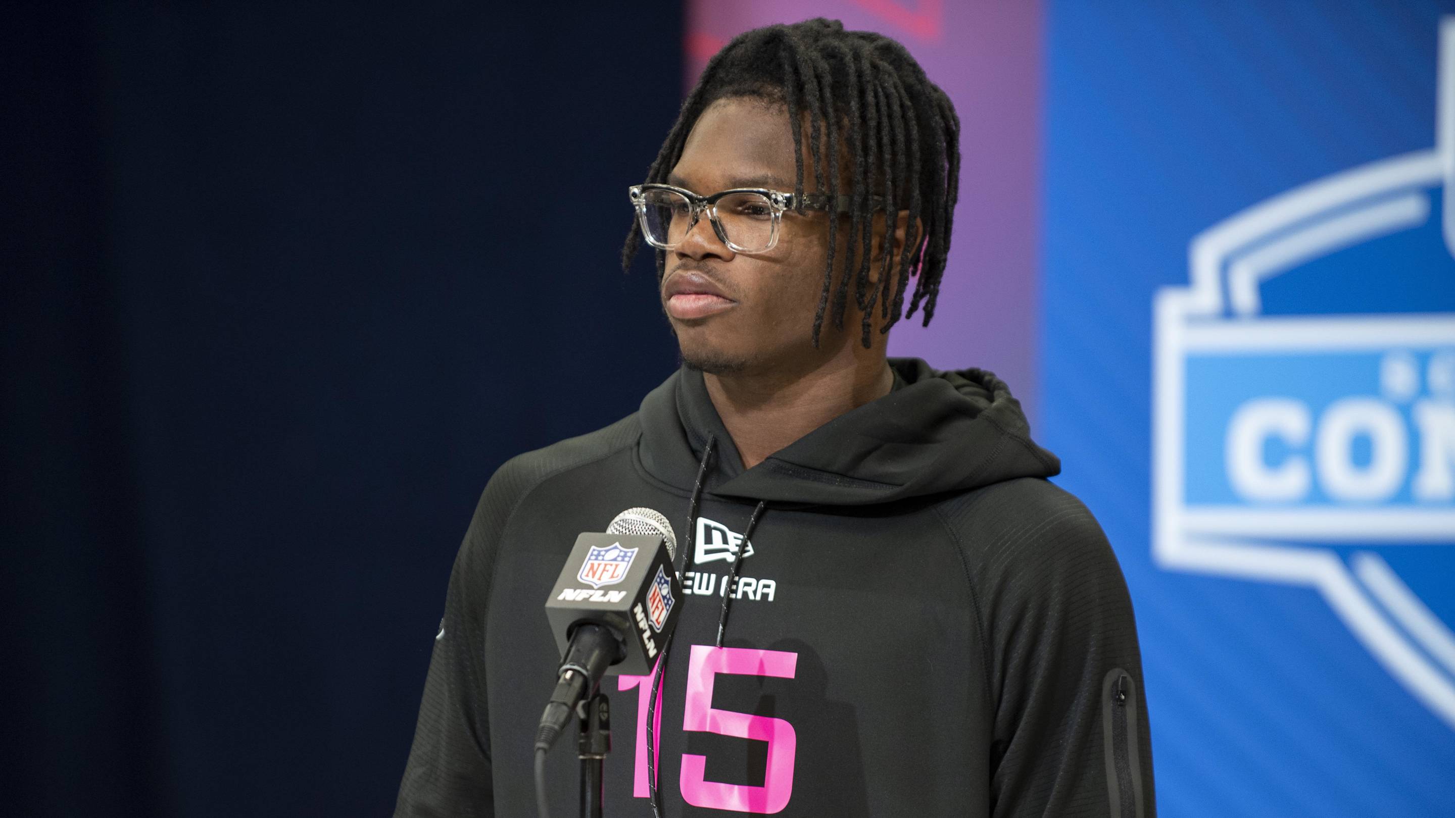 How to Watch Travis Hunter at the NFL Combine: Live Stream 2025 NFL ...