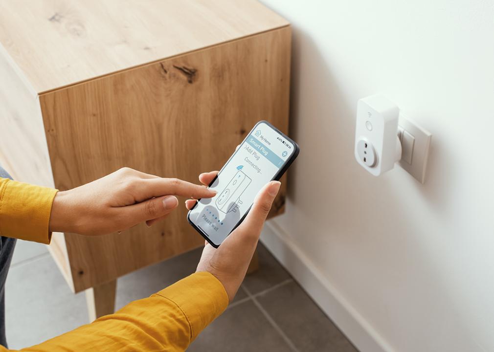 How to monitor electricity usage in your home