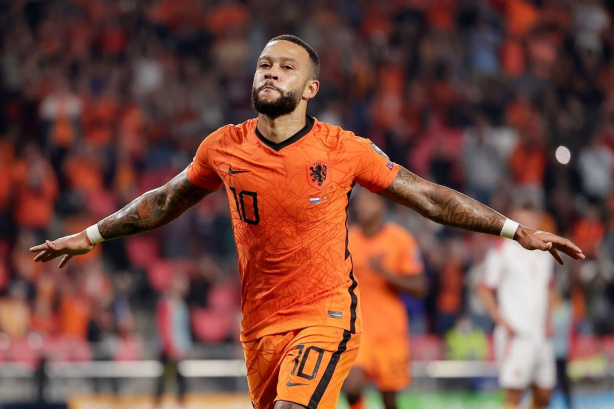 Memphis Depay é incluído na pré-lista da Holanda para as quartas de ...