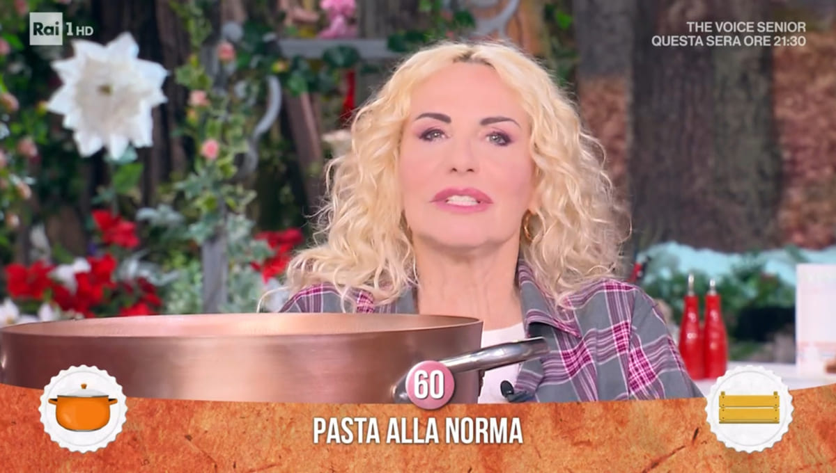 E’ sempre mezzogiorno, Antonella Clerici ammette: “Ho la lingua lunga”