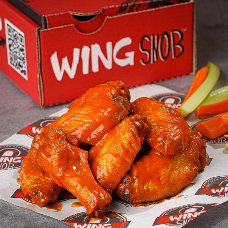 Wing Snob opens this weekend in Riverview
