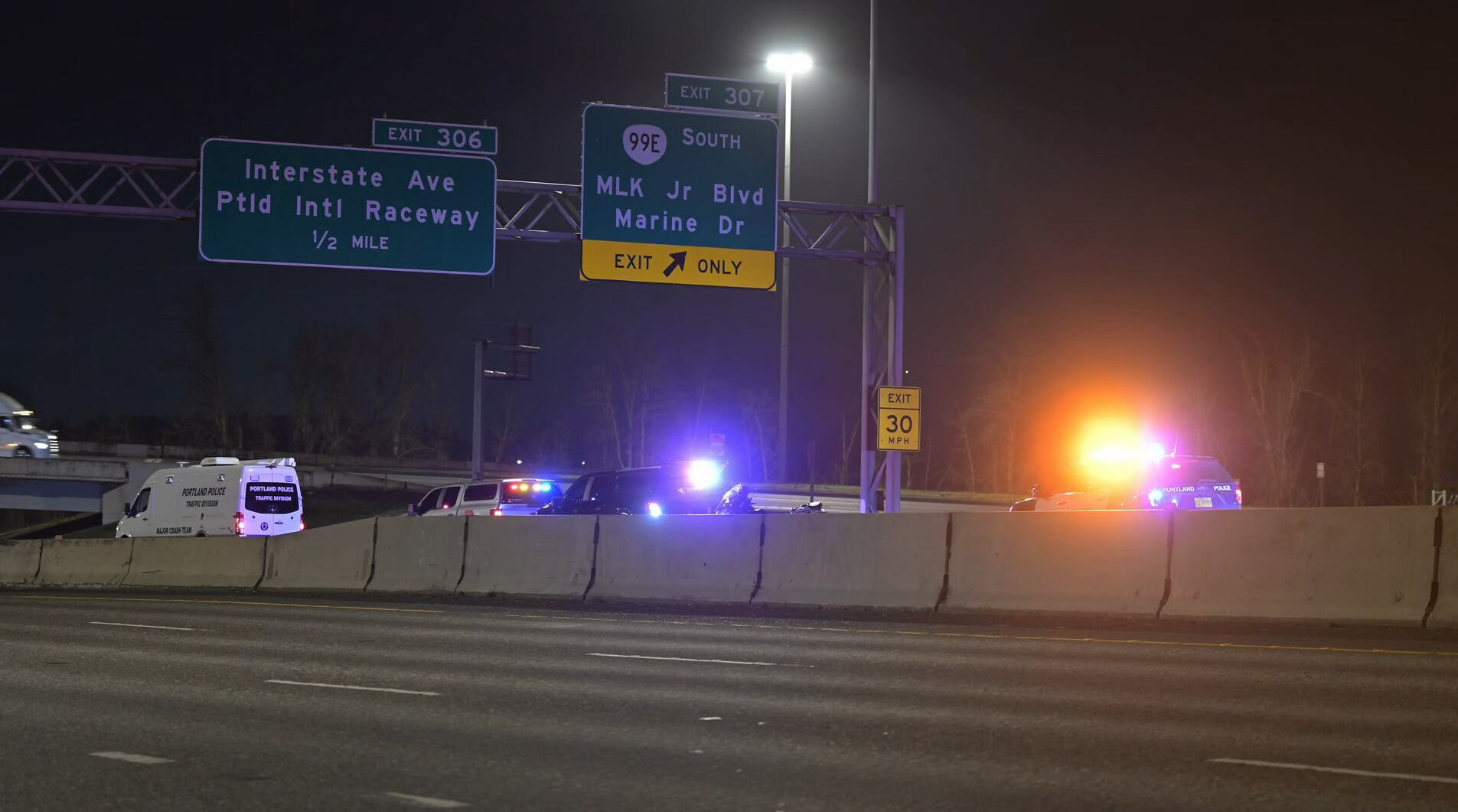 Man killed in crash on I-5 identified by Portland police Man killed in crash on I-5 identified by Portland police