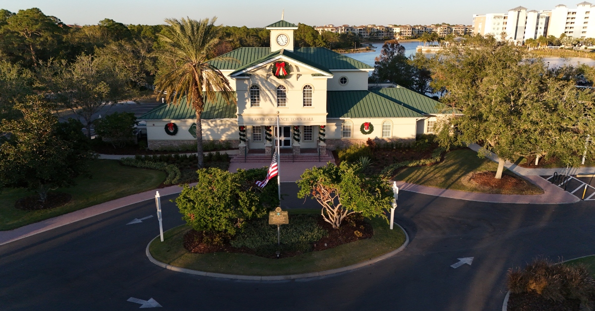 10 Biggest HOA Red Flags Homebuyers Should Run From (Quickly)