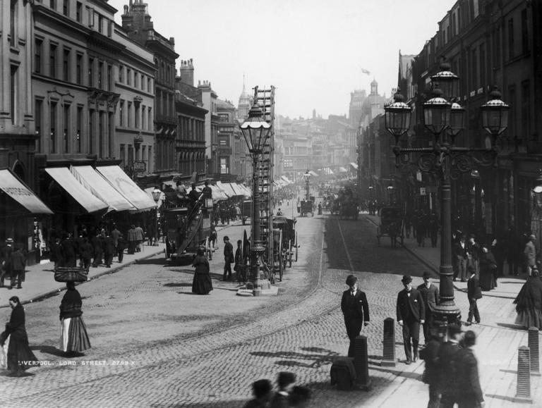 13 amazing street scenes which take you back to Liverpool in decades ...