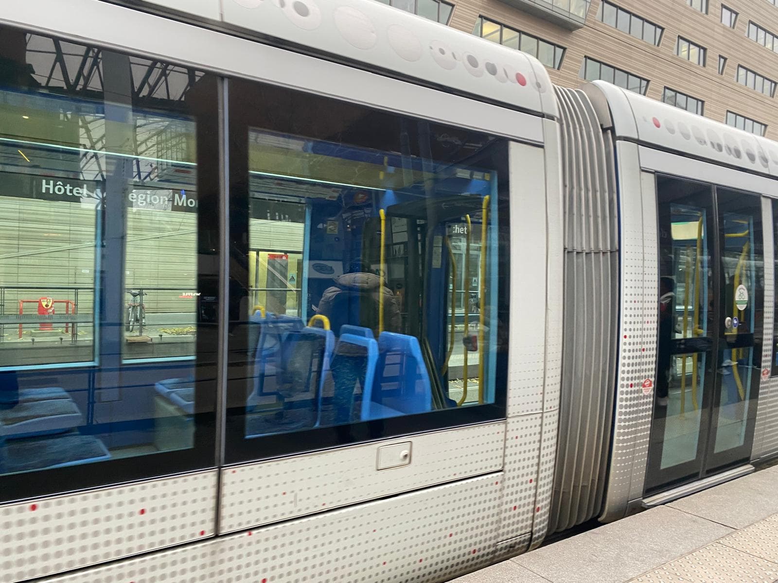 Métropole de Lyon: le trafic des lignes de tramway T3 et T7 perturbé ...