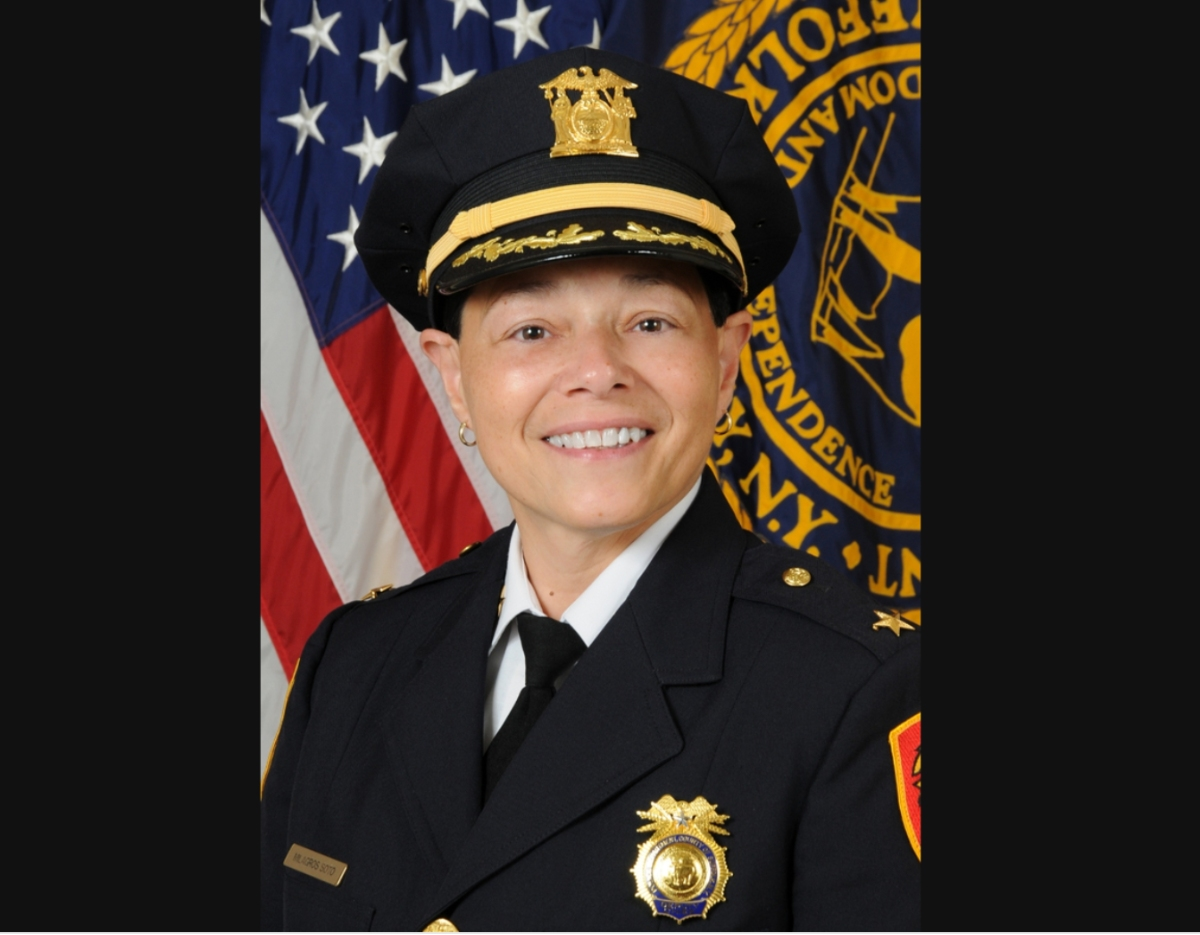 History Made As 1st Hispanic Woman Rises To 3-Star Police Chief On LI