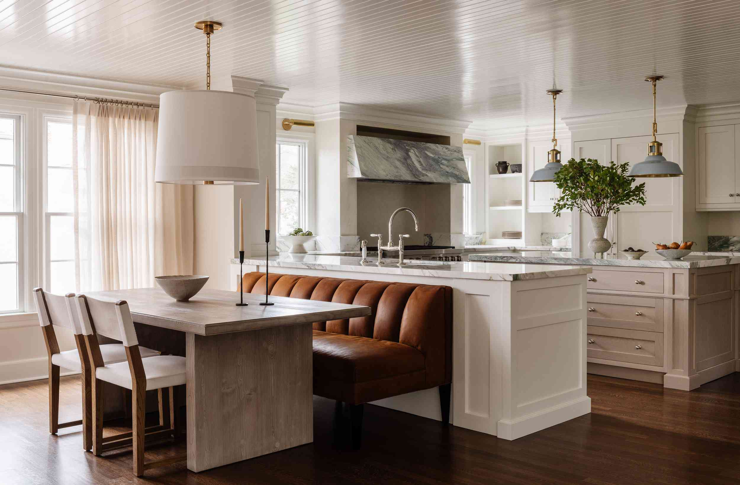 6 Dining Room Trends You're About to See Everywhere in 2025, According ...