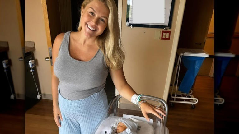 Trump Press Secretary Karoline Leavitt Is Nearly Unrecognizable Without ... Trump Press Secretary Karoline Leavitt Is Nearly Unrecognizable Without ...