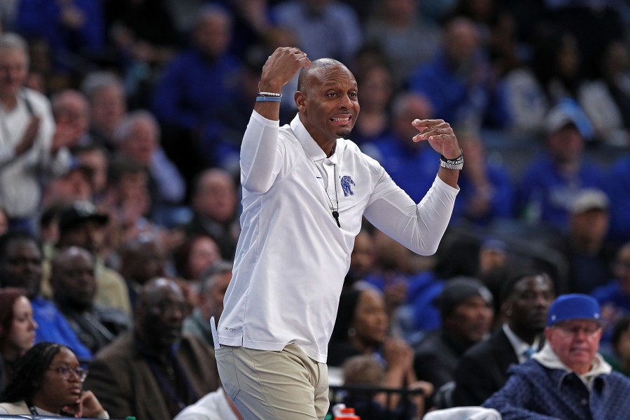 Hardaway adds second big in South Dakota State’s William Whorton