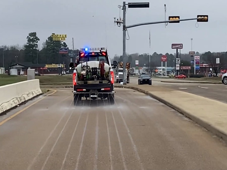 TxDOT to prep east Texas roadways, interstates for expected temperature dip