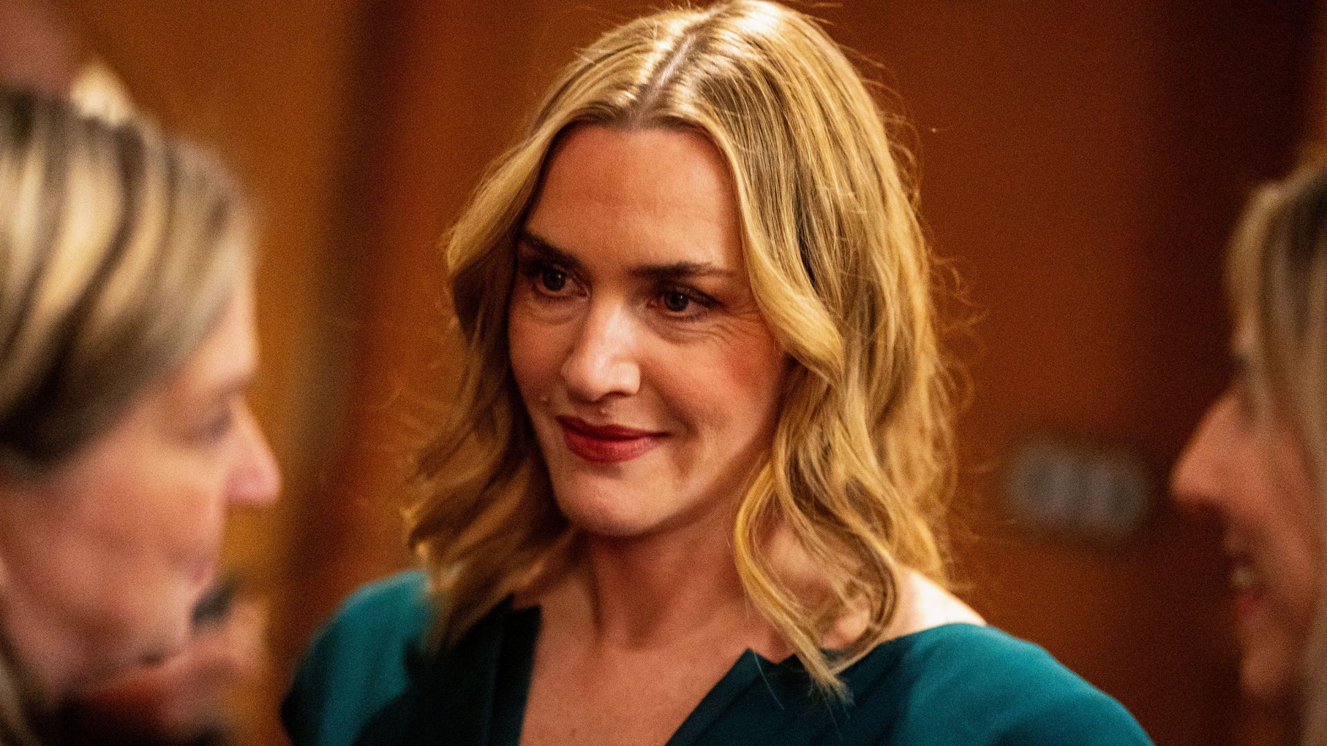 Kate Winslet oozes class in midnight green gown at 2025 BAFTAs - we’re ...