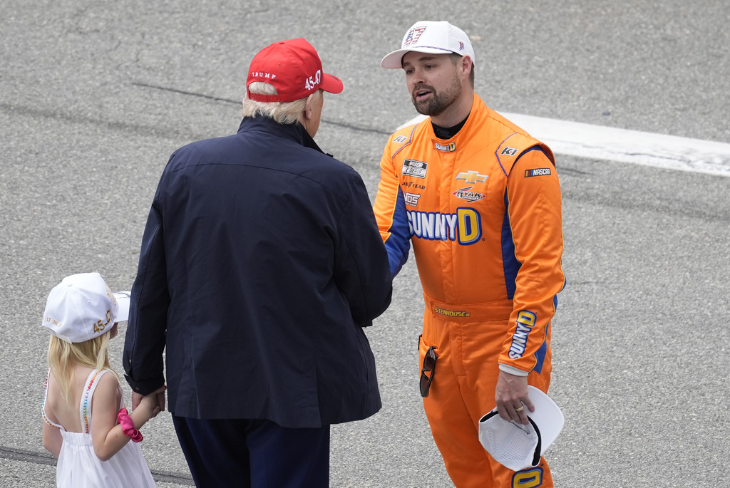Trump attends the Daytona 500 and says the spirit of NASCAR will 'fuel ...