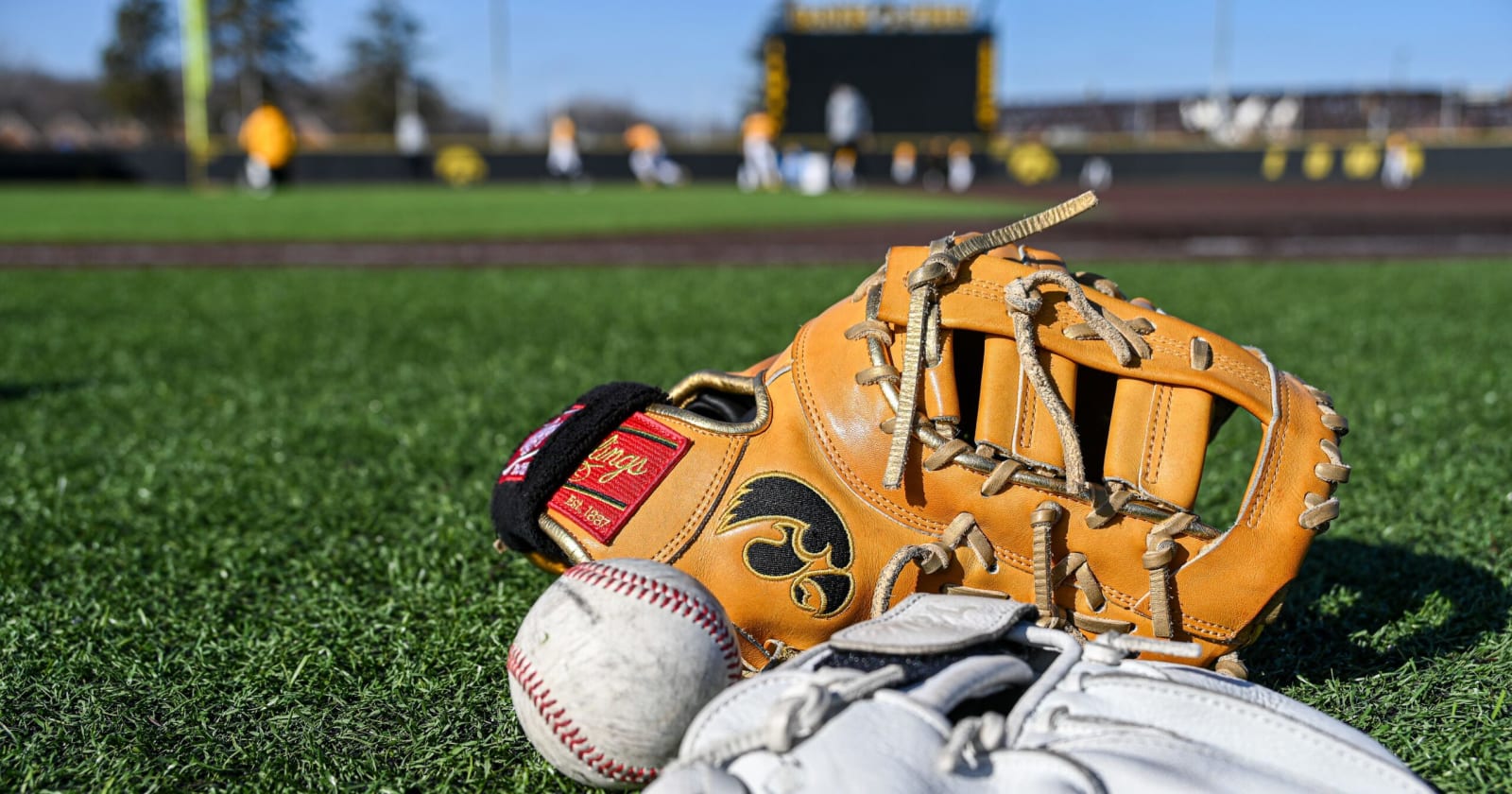 Hawkeyes fall in the series finale at South Florida