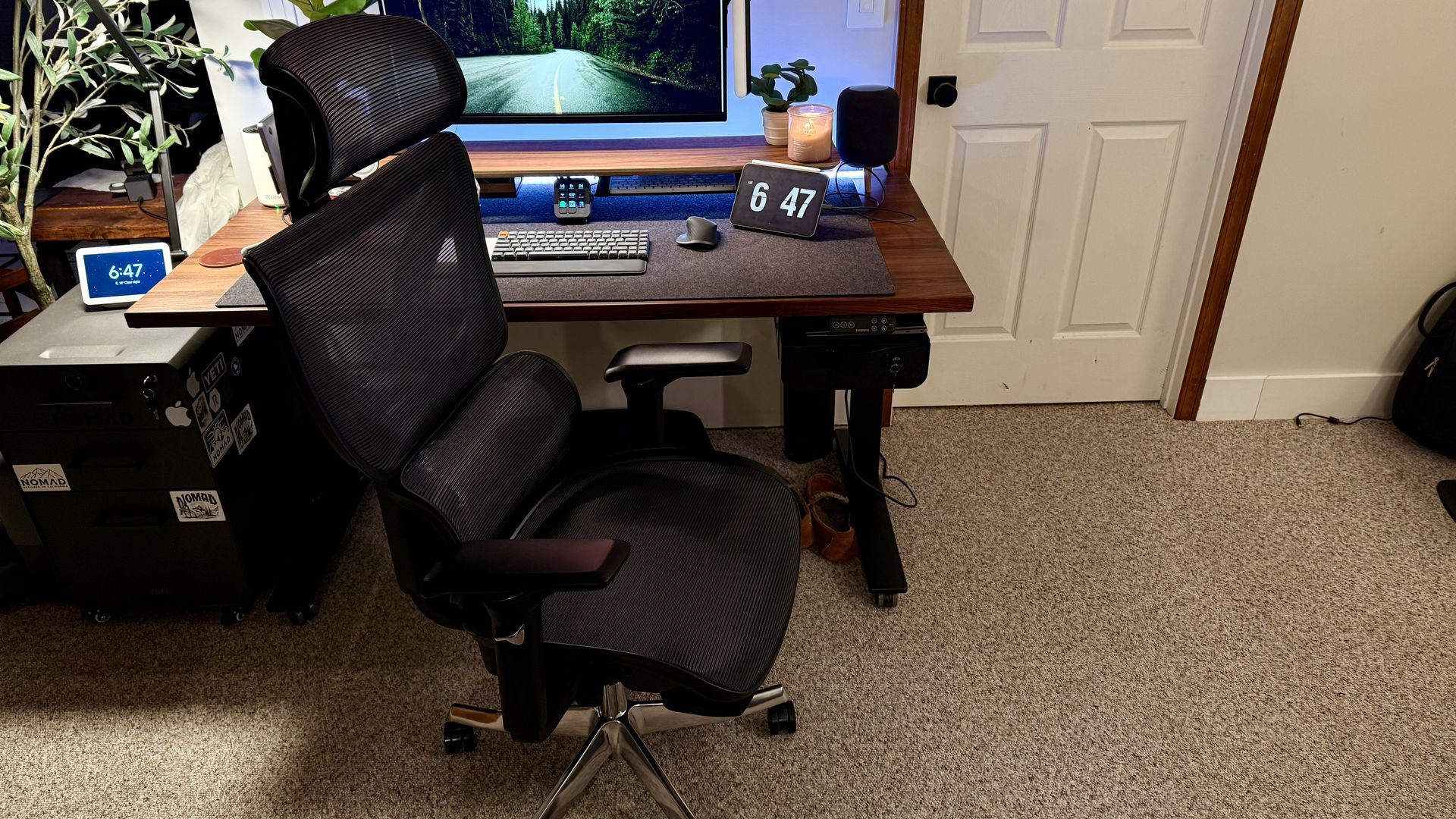 I reviewed this high-performance office chair and it's not just ...