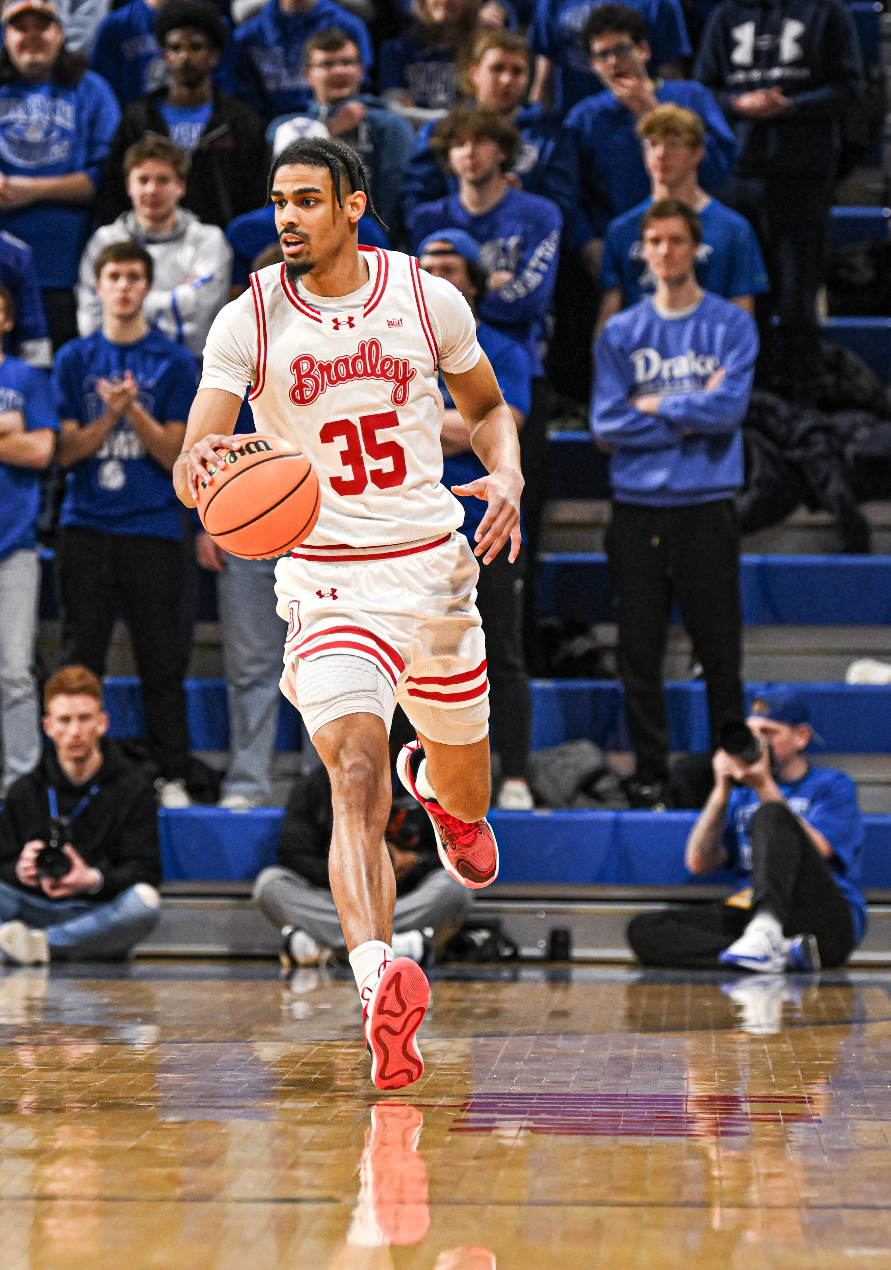 Bradley wins on 'unbeatable play' to snap Drake's 11-game win streak