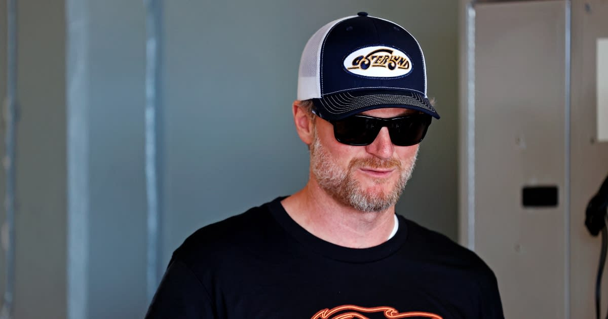 Dale Earnhardt Jr.: Chris Stapleton ‘has not left the pit box’ during ...