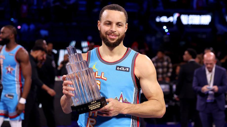 Curry wins MVP and leads Shaq's OGs to All-Star title