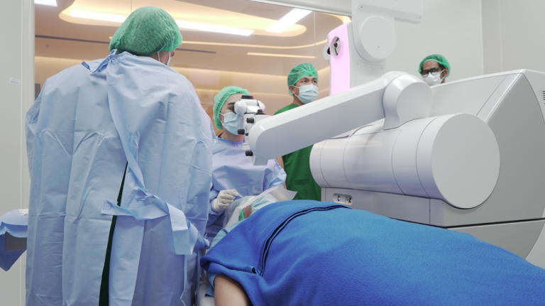 Mayapada Eye Centre Hadirkan SMILE Pro Hyperopic, Solusi Terbaru untuk ...