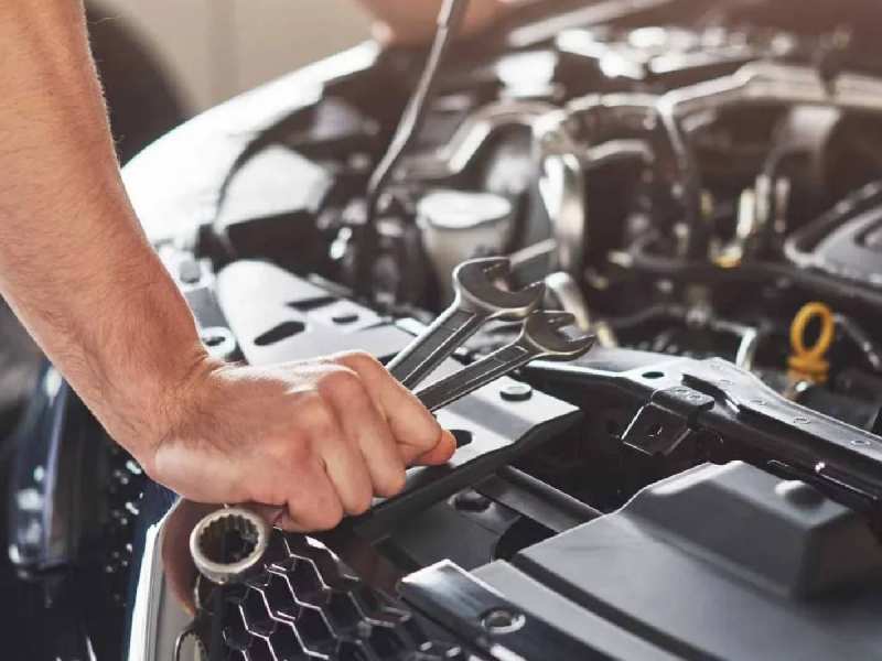 Car Servicing Tips: कितने वक्त या किलोमीटर पर करवानी चाहिए कार की सर्विसिंग, 90 फीसद लोगों से ...
