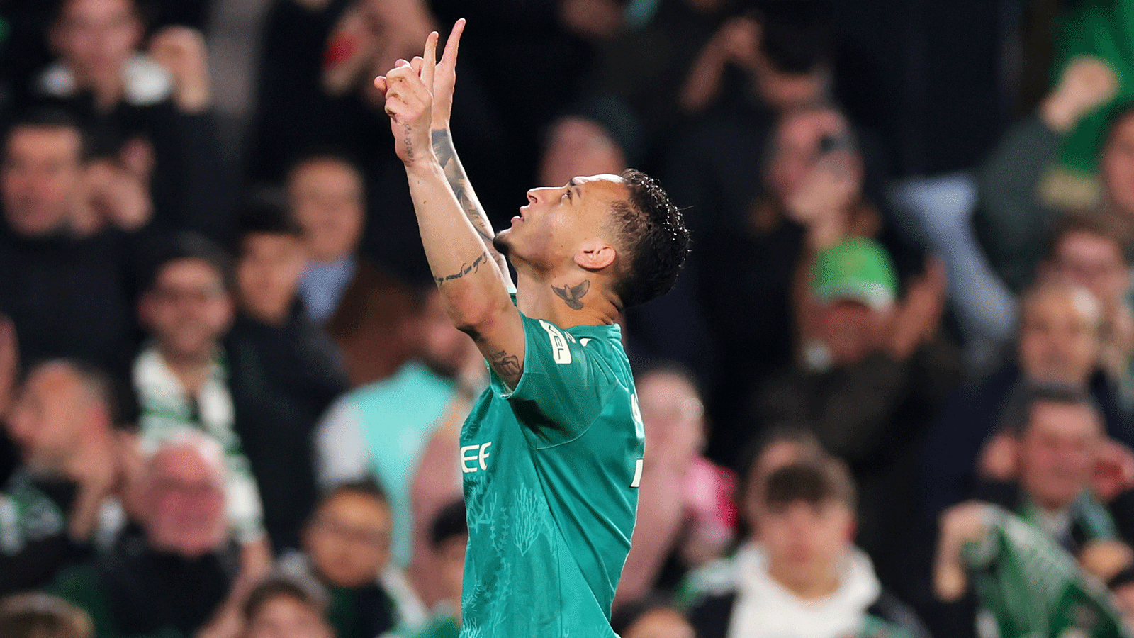 Nächste Galavorstellung für seinen neuen Klub! 95-Millionen-Euro-Flop ...