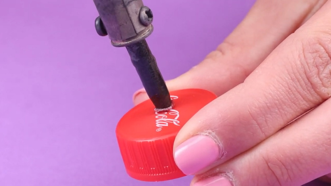 Everyday Crafty Hacks Using Plastic Bottles