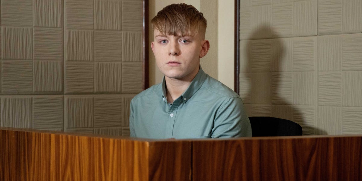 Coronation Street's Max returns with Harvey update in ITVX episode