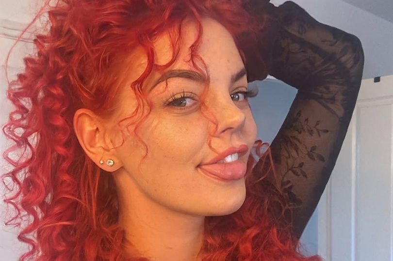 Adult star storms off podcast claiming there's 'no dignity in working ...