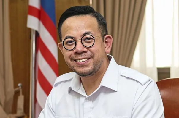 'Just a storm in a teacup': Steven Sim downplays heckling incident