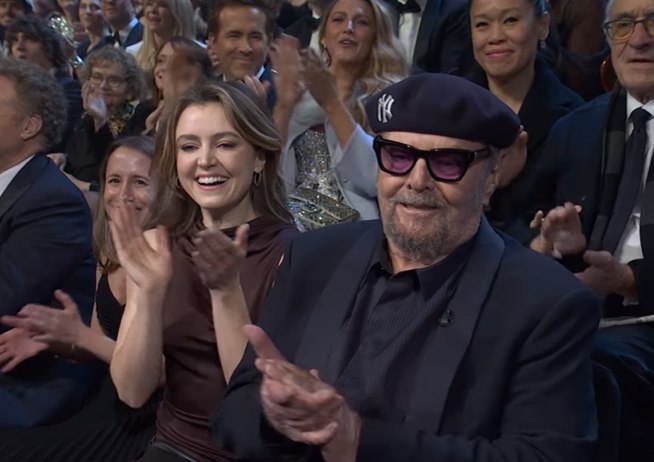 Jack Nicholson makes first public appearance in over a year joined by ...