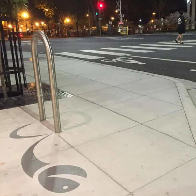 20 Times This Street Artist's Fake Shadows Left People Utterly Confused