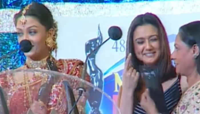 Jaya Bachchan & Preity’s Weird Reaction Grab Attention As Aishwarya Rai ... Jaya Bachchan & Preity’s Weird Reaction Grab Attention As Aishwarya Rai ...