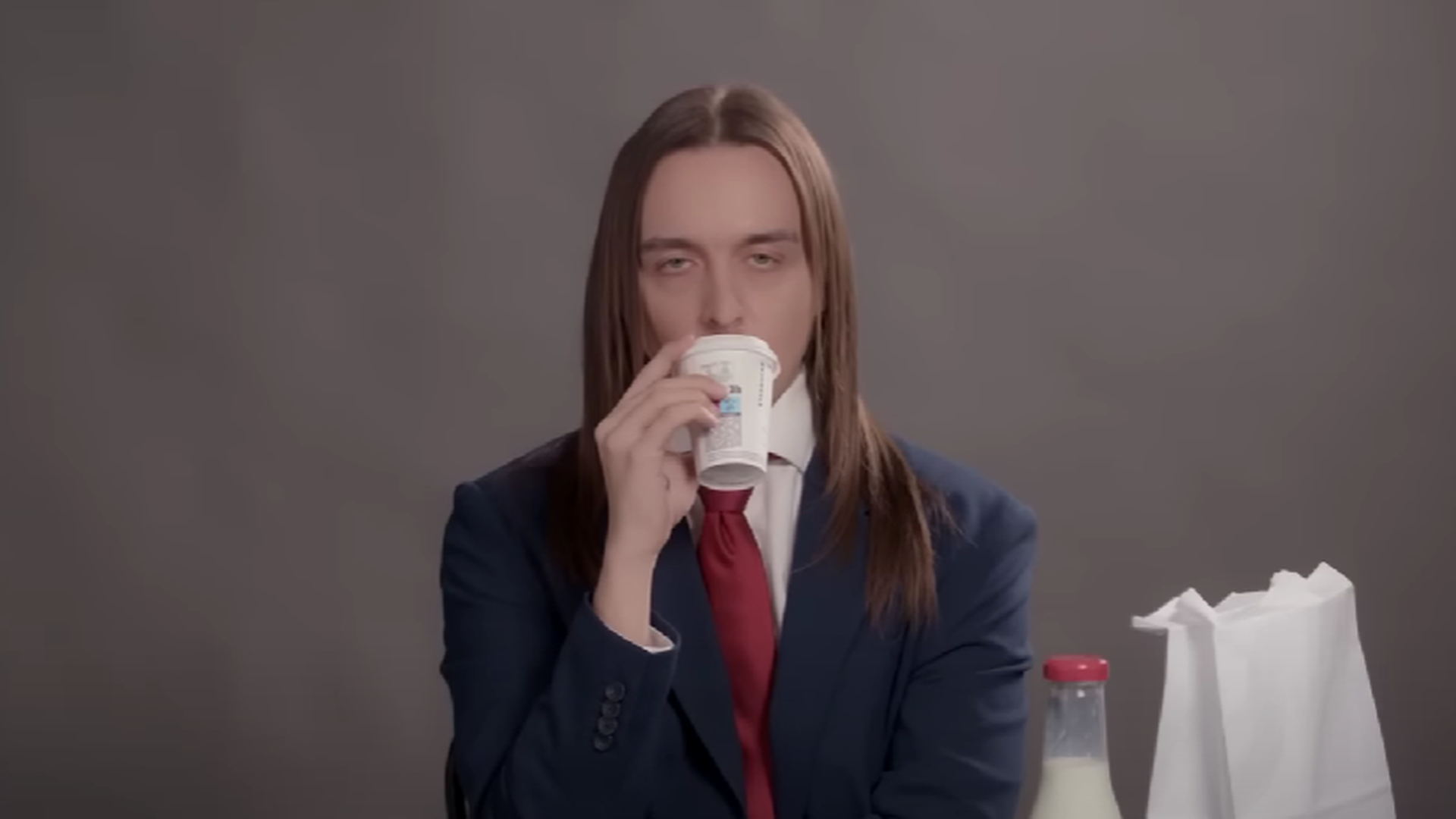 Espresso Macchiato, Tommy Cash: testo e significato della canzone ...