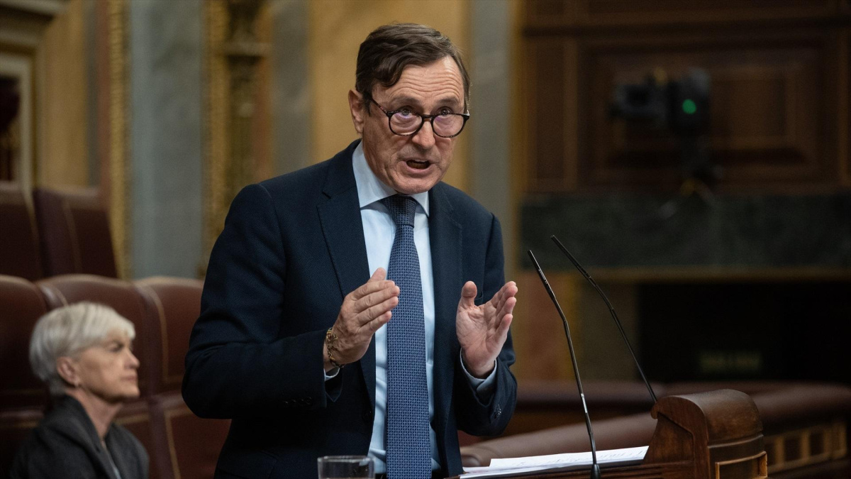 La sonrojante errata de Rafa Hernando que Isaías Lafuente no duda en ...