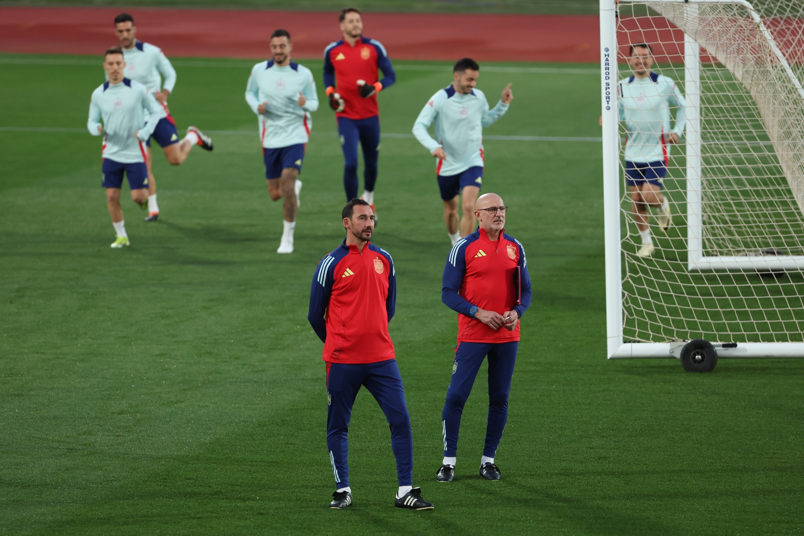 Pablo Amo se convierte en el 20º español que entrena en Catar