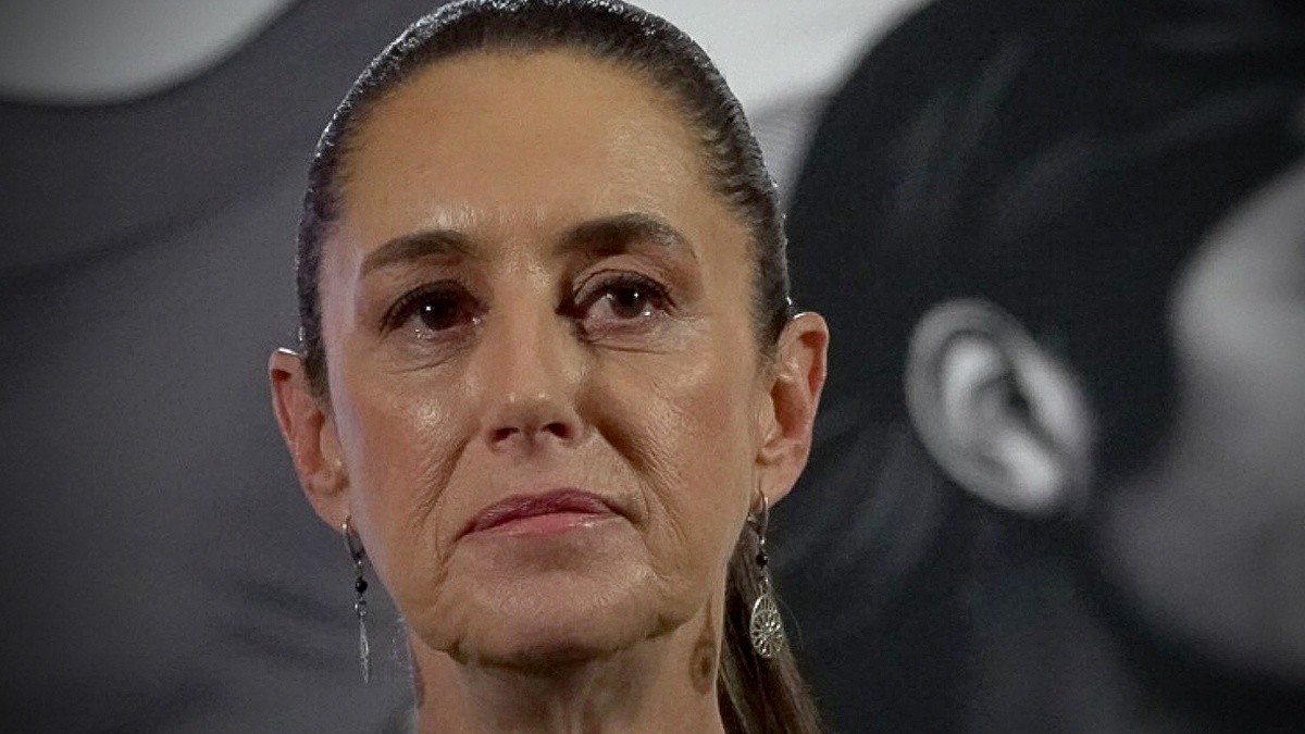 Acorralada y sin iniciativa