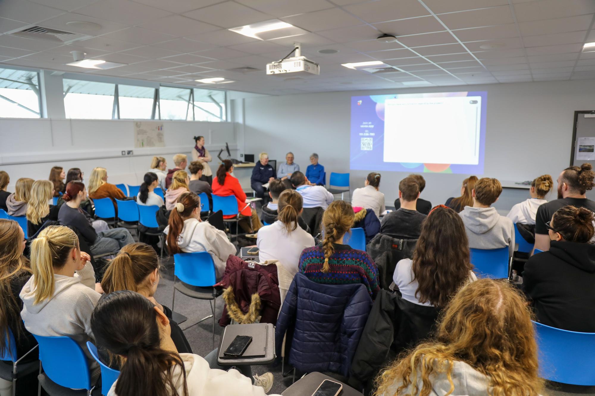 Physiotherapy students hear how Time for Dementia scheme can make a ...