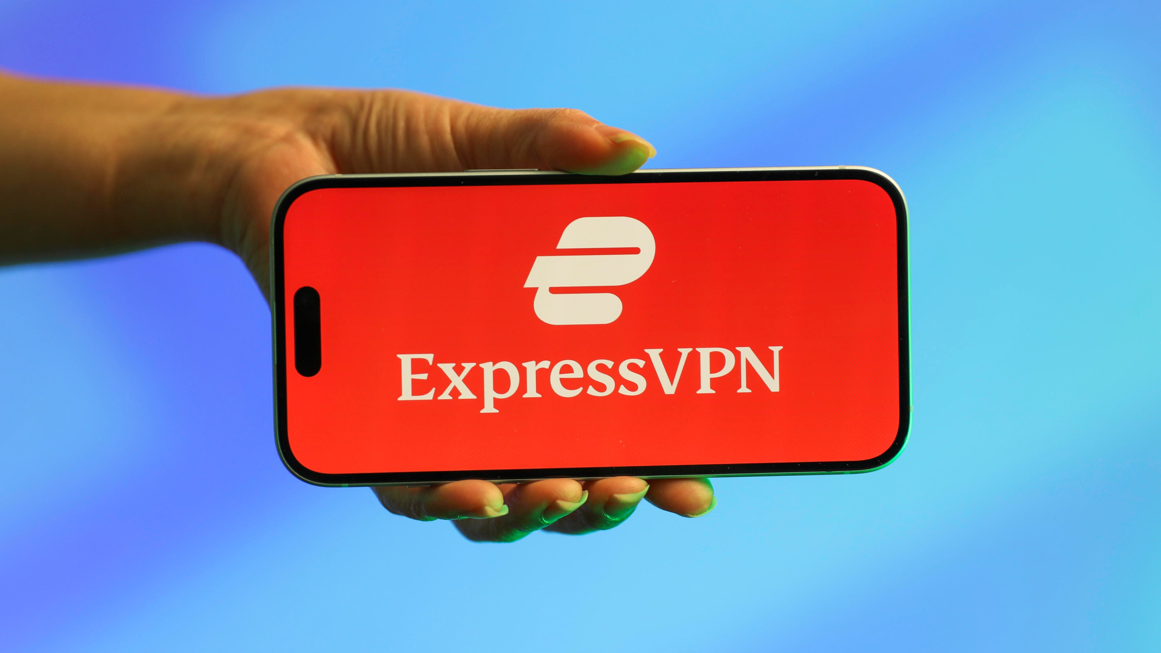 I Tried ExpressVPN’s New Mobile App. It Made My Favorite VPN Even ...